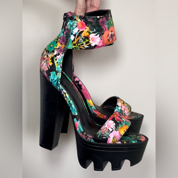 Lulus | Shoes | Funky Floral Platform Heels | Poshmark